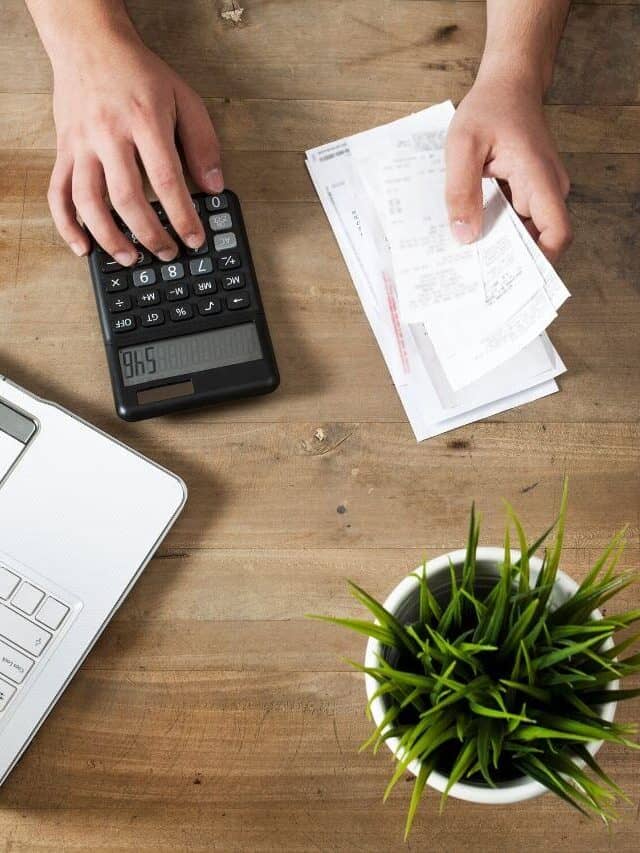 Top 7 Ways to Lower Your Bills - Budgeting Couple