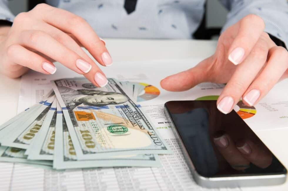 11 Ways to Save Money on a Low Income - Budgeting Couple