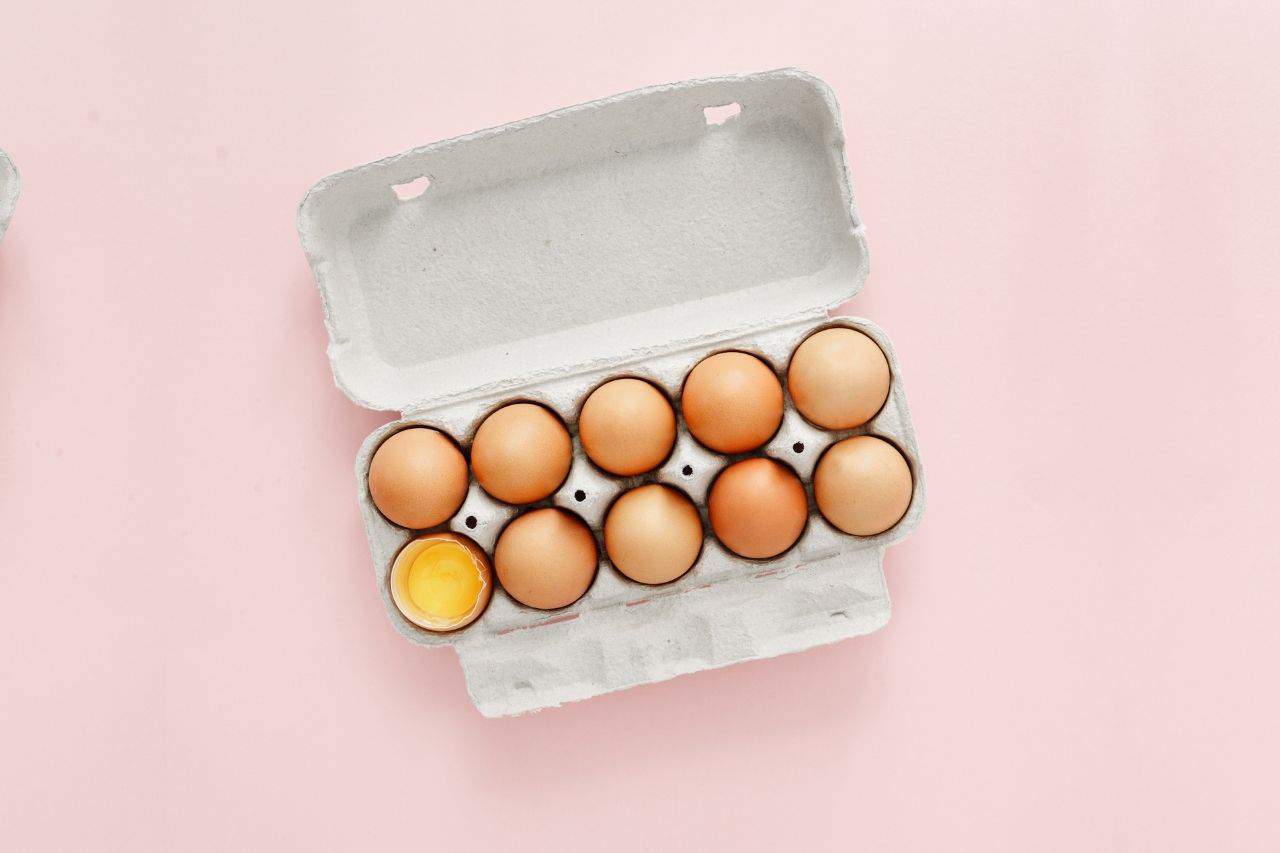 6 Ways to Recession-Proof Your Finances - Budgeting Couple