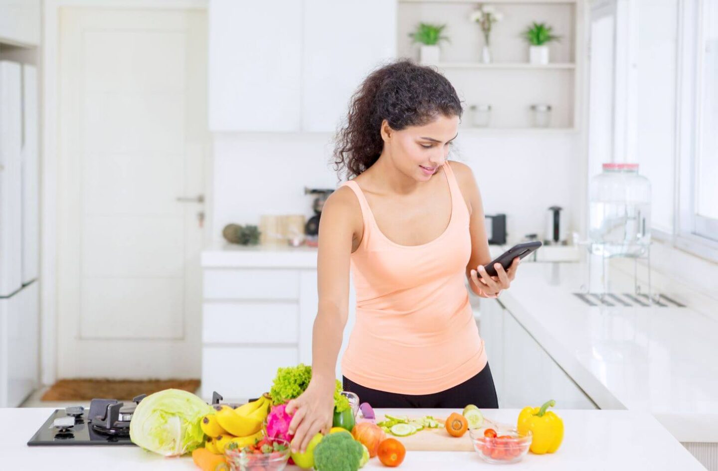 11 Ways to Save Money on a Low Income - Budgeting Couple