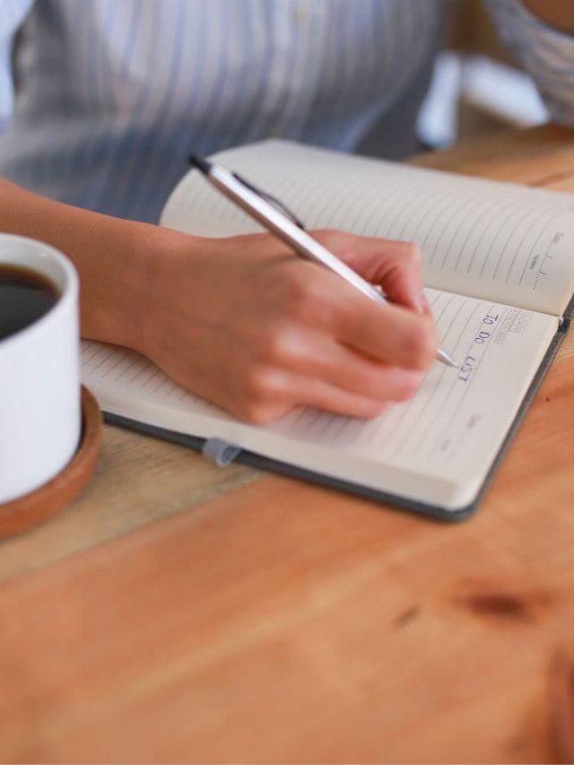 17 Weekly Routine Ideas to Stay Organized - Budgeting Couple