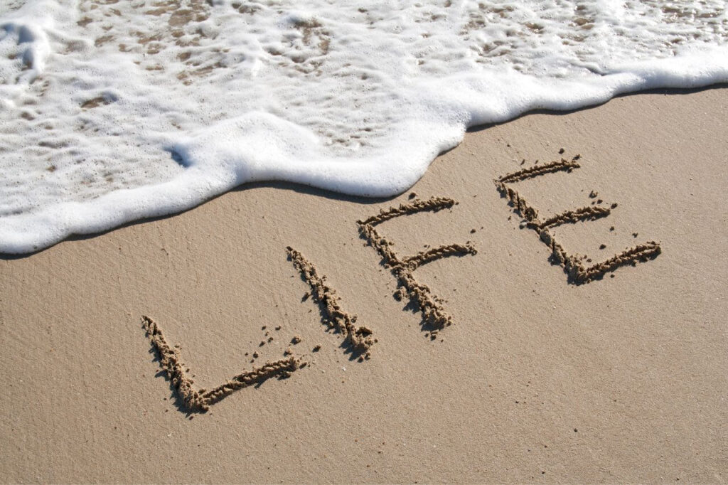 6 Tips to Achieve Financial Wellness - Budgeting Couple