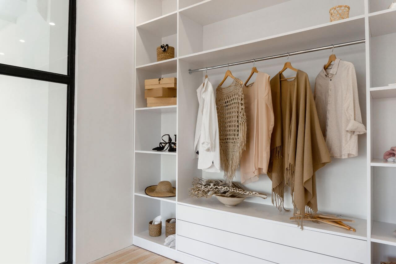 10 Tips to Keep a Minimalist Wardrobe - Budgeting Couple